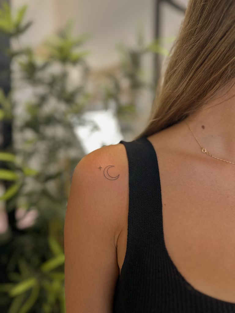 OFERTA ESPECIAL - Versus Tattoo Studio - Happy Erasmus Valencia