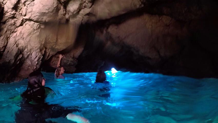 SUP Trip Javea Cuevas y Calas - Paddle Surf - Happy Erasmus Valencia